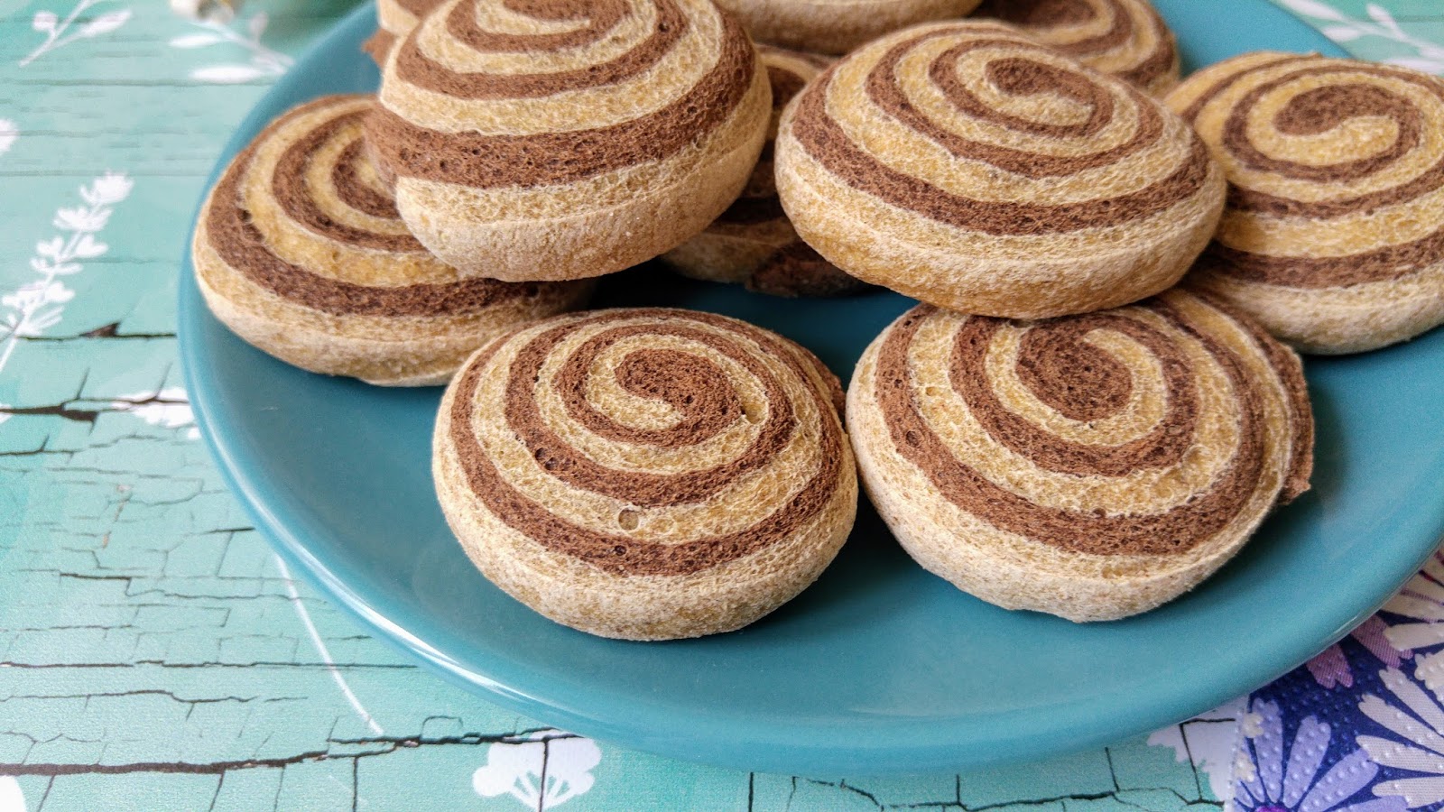 Andi gluténmentes konyhája: CSÍKOS CSIGA SZAFI FREE VILÁGOS PUHA KENYÉR ...