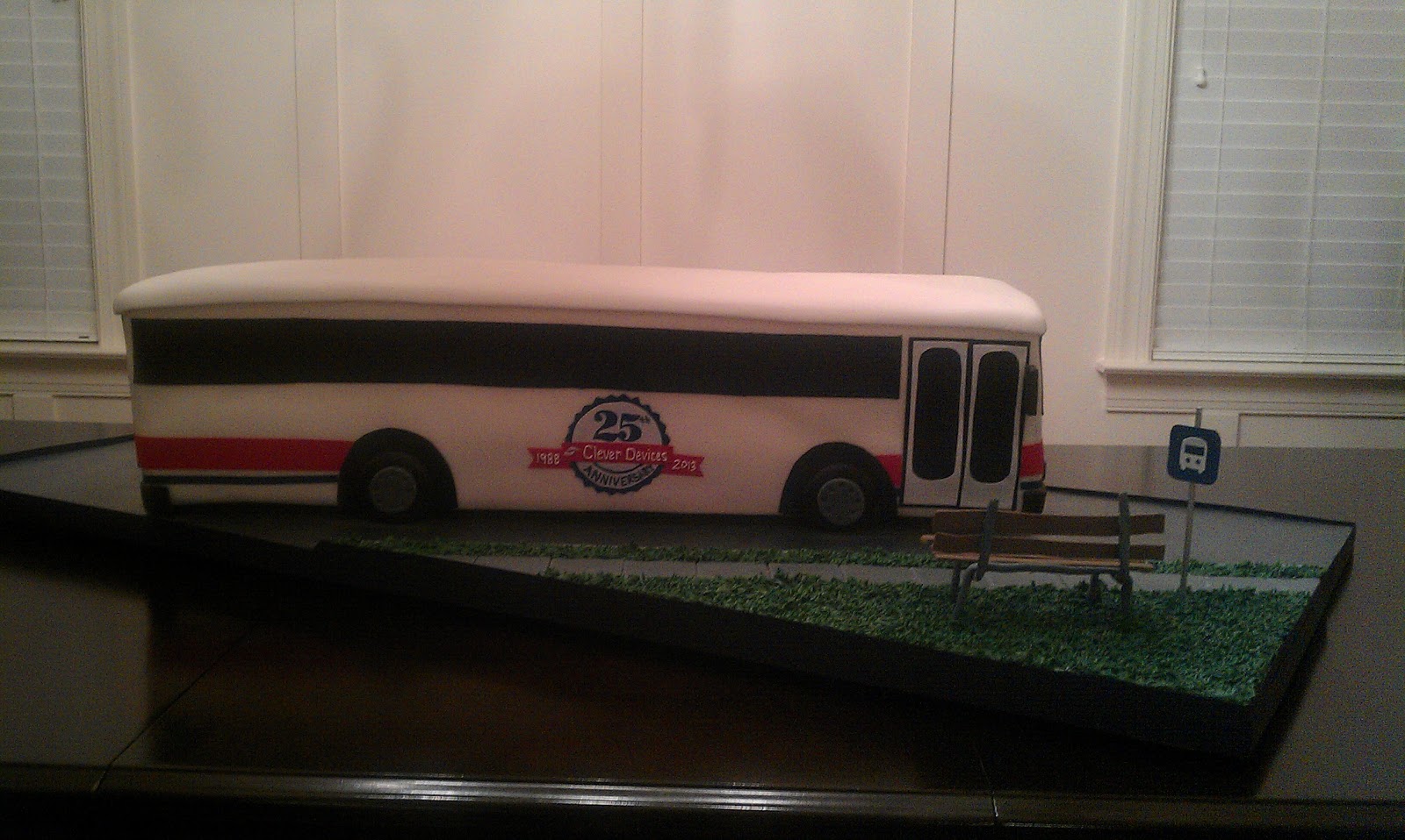 Cake Geniuses: City Bus Cake