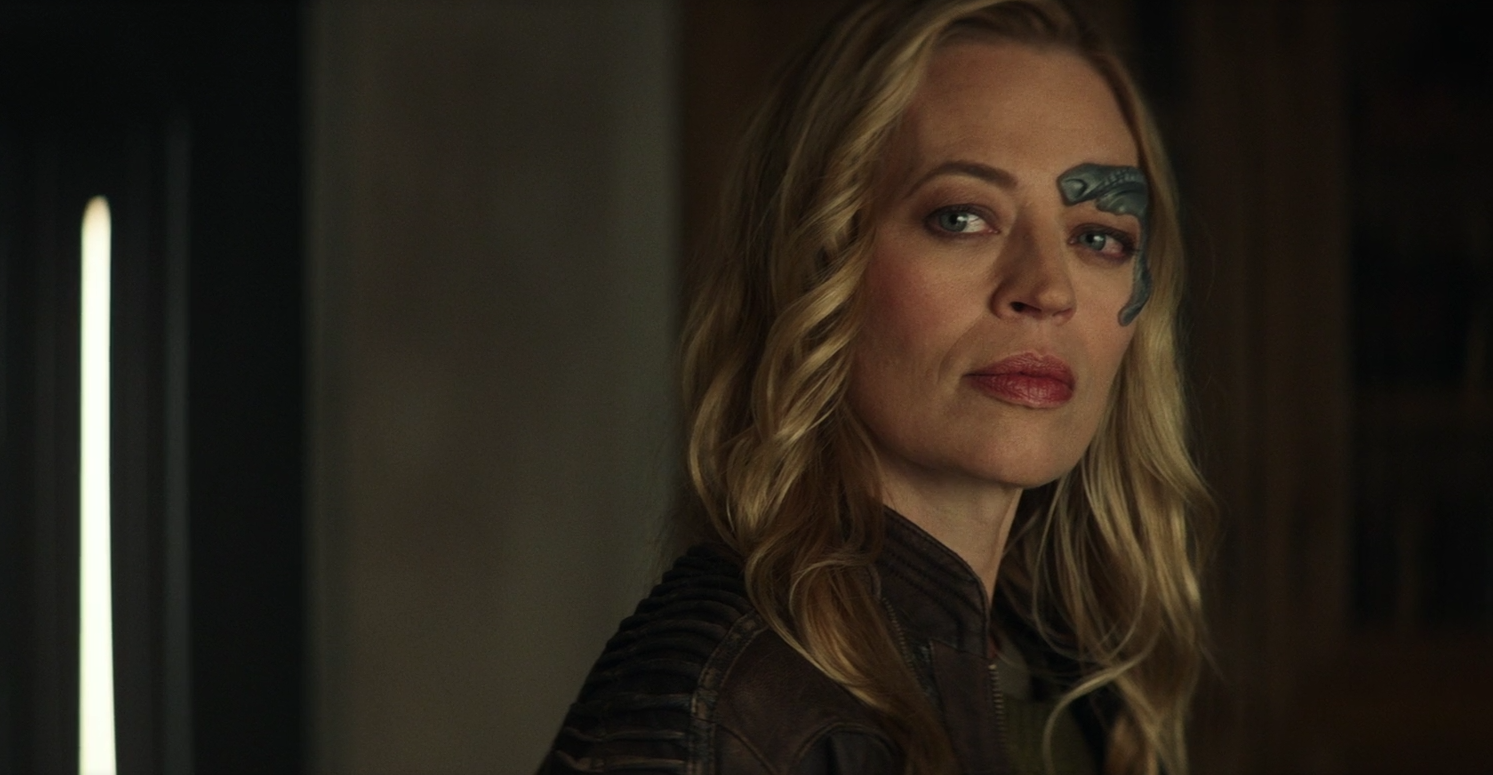 Please use the comments to discuss all your favorite parts of Jeri Ryan ...