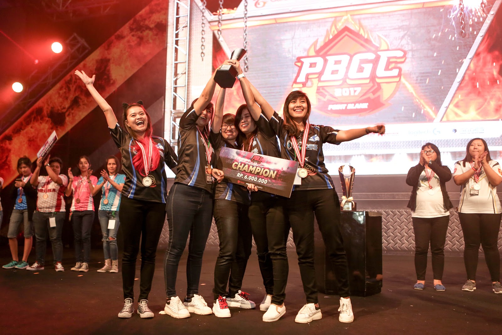 Juara Bandung PBGC dan PBLC 2017data:blog.pageTitle/>Warnet 97 Cell