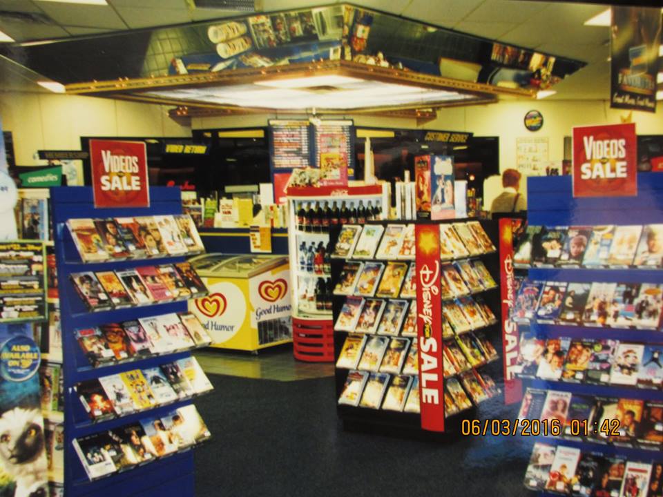 ISeeRobots: 3 Recently Unearthed Pics Inside Of My Local Blockbuster ...
