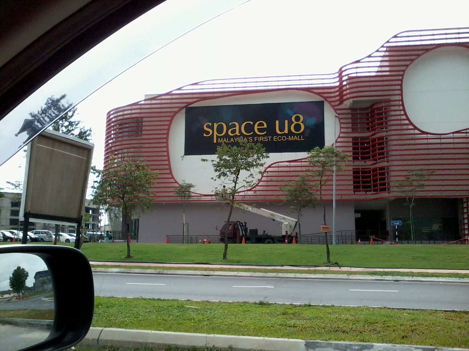 I'm Free To Decide: Space U8, Shah Alam