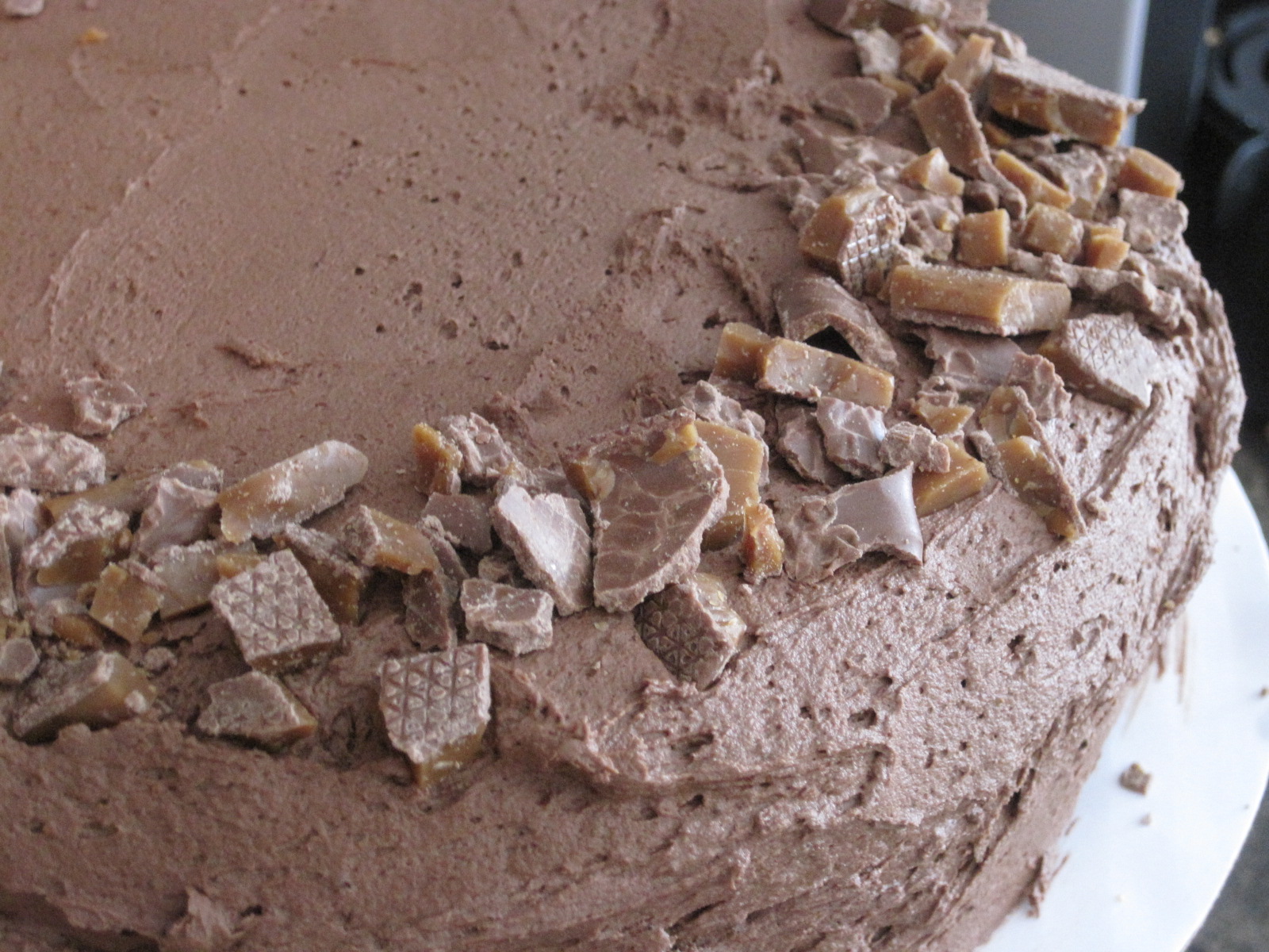 Sweet Stella's: How-To Tuesday and Whimsical Wednesday: Chocolate Skor Cake