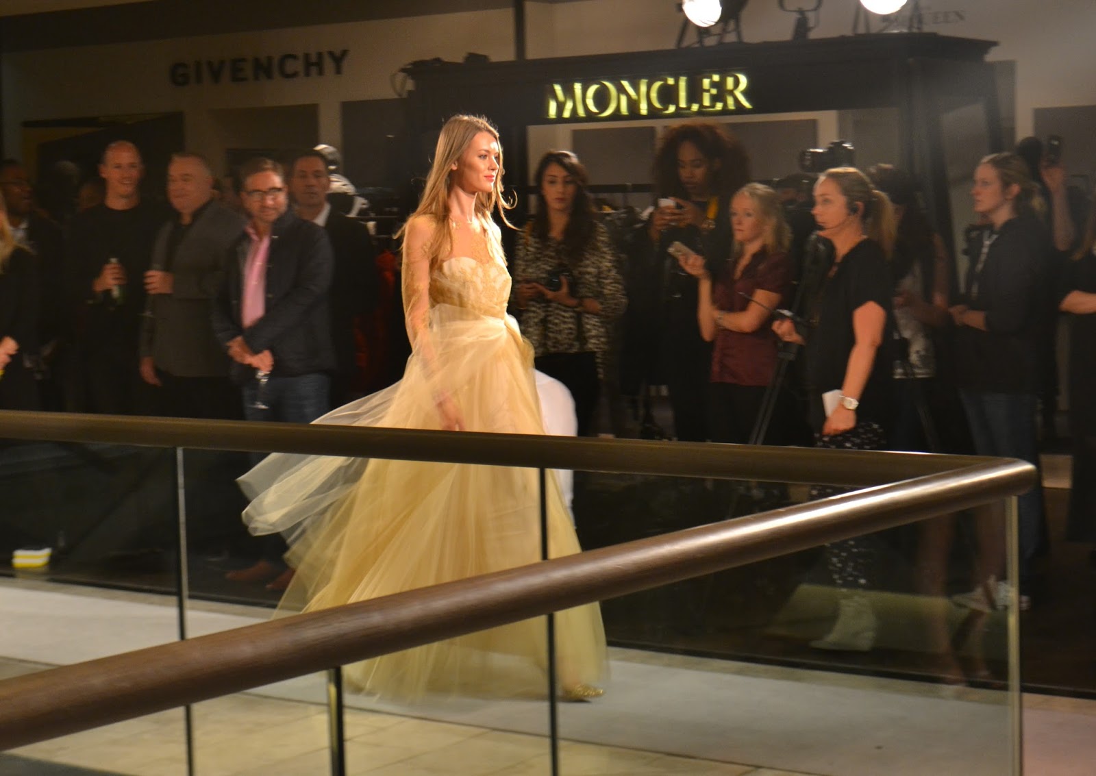 Forevermissvanity - A UK Lifestyle Blogger : Selfridges VIP Fashion Show