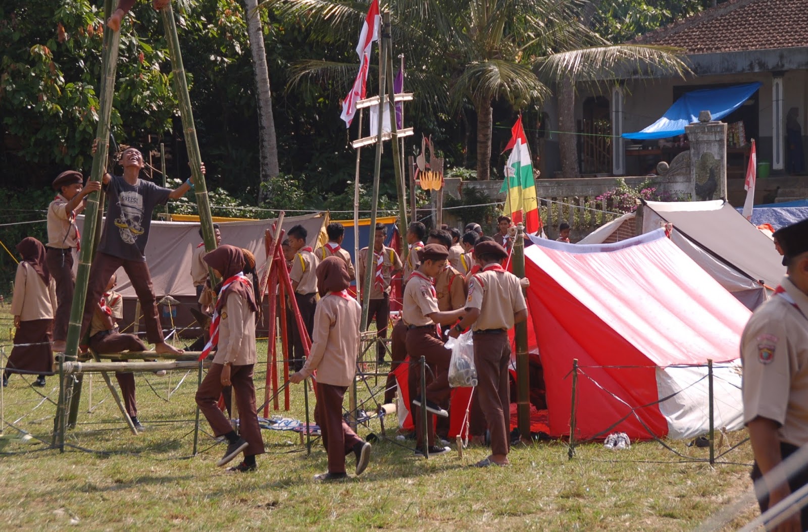 20 Gambar Mewarnai Perkemahan Pramuka Karena Mereka Adalah Masa Depan ...