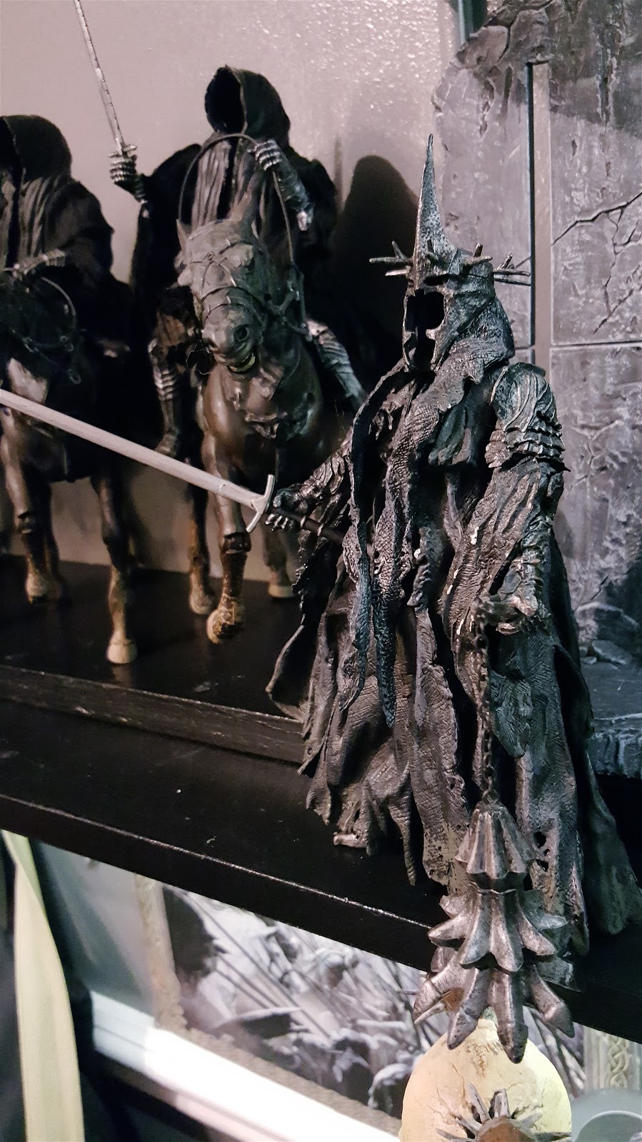 The Outer Heaven: The Lord of the Rings Display