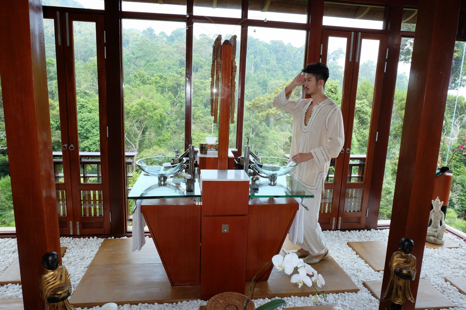 Kee Hua Chee Live!: BRITISHINDIA BY PAT LIEW TAKES CENTRESTAGE AT VILLA ...