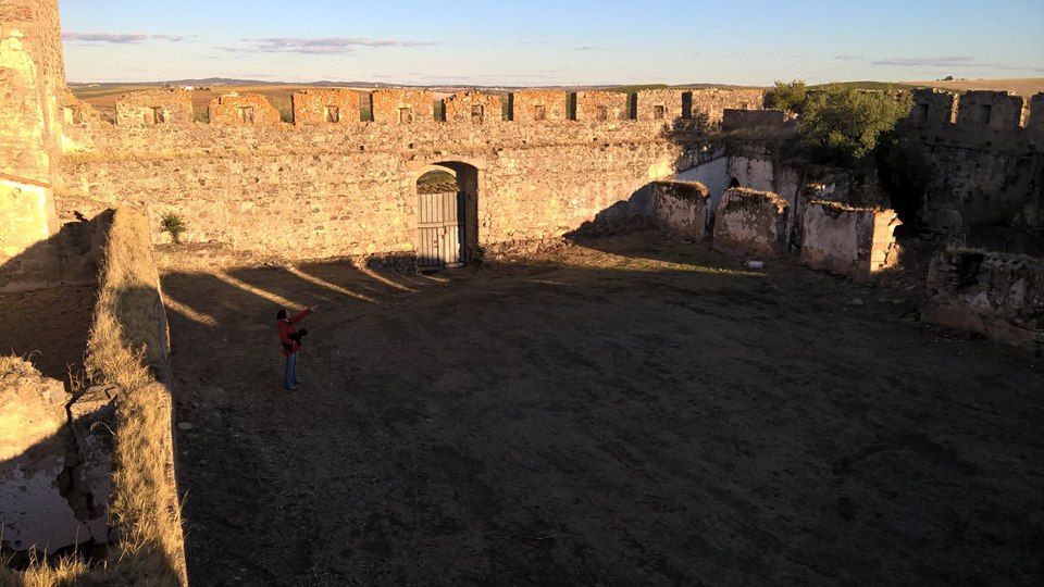 O melhor Alentejo do Mundo: Castelo de Valongo ( Évora )