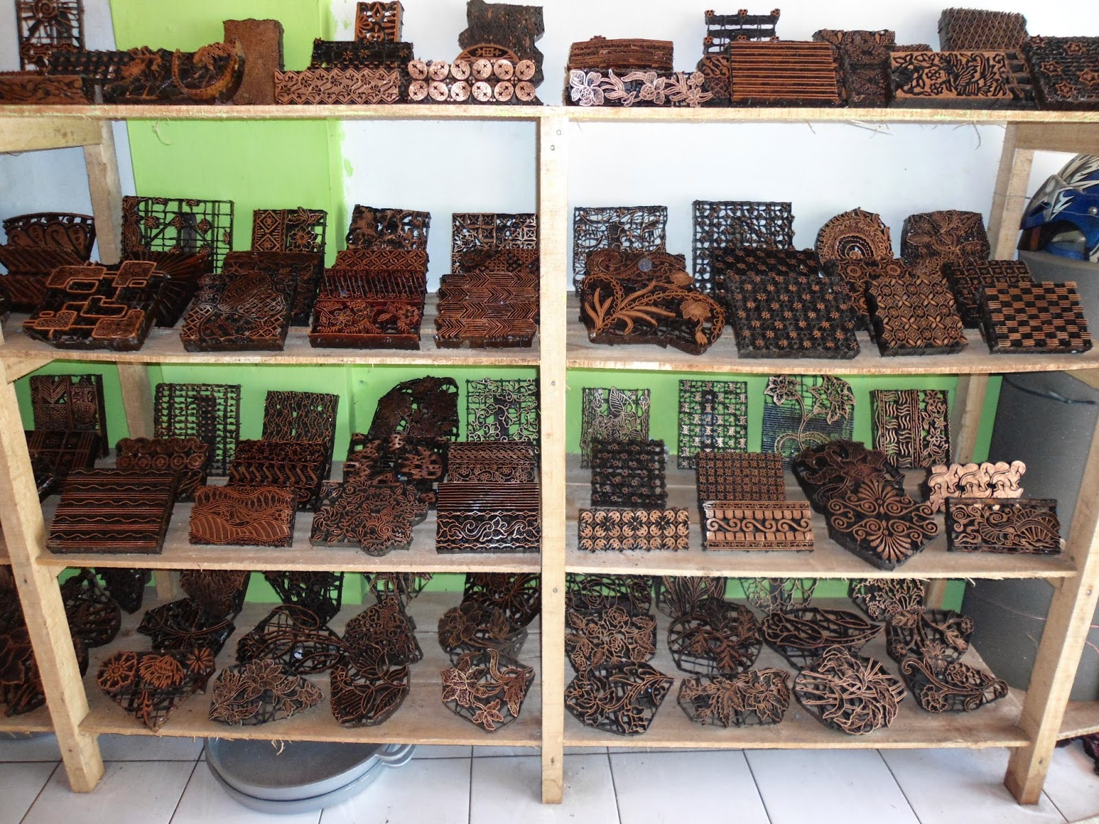 Batik SABRINA Pekalongan: CANTING CAP DAN PROSES PEMBUATANNYA