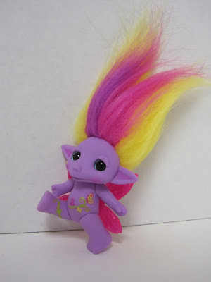 Never Grow Up: A Mom's Guide to Dolls and More: Toy Review: The Zelfs