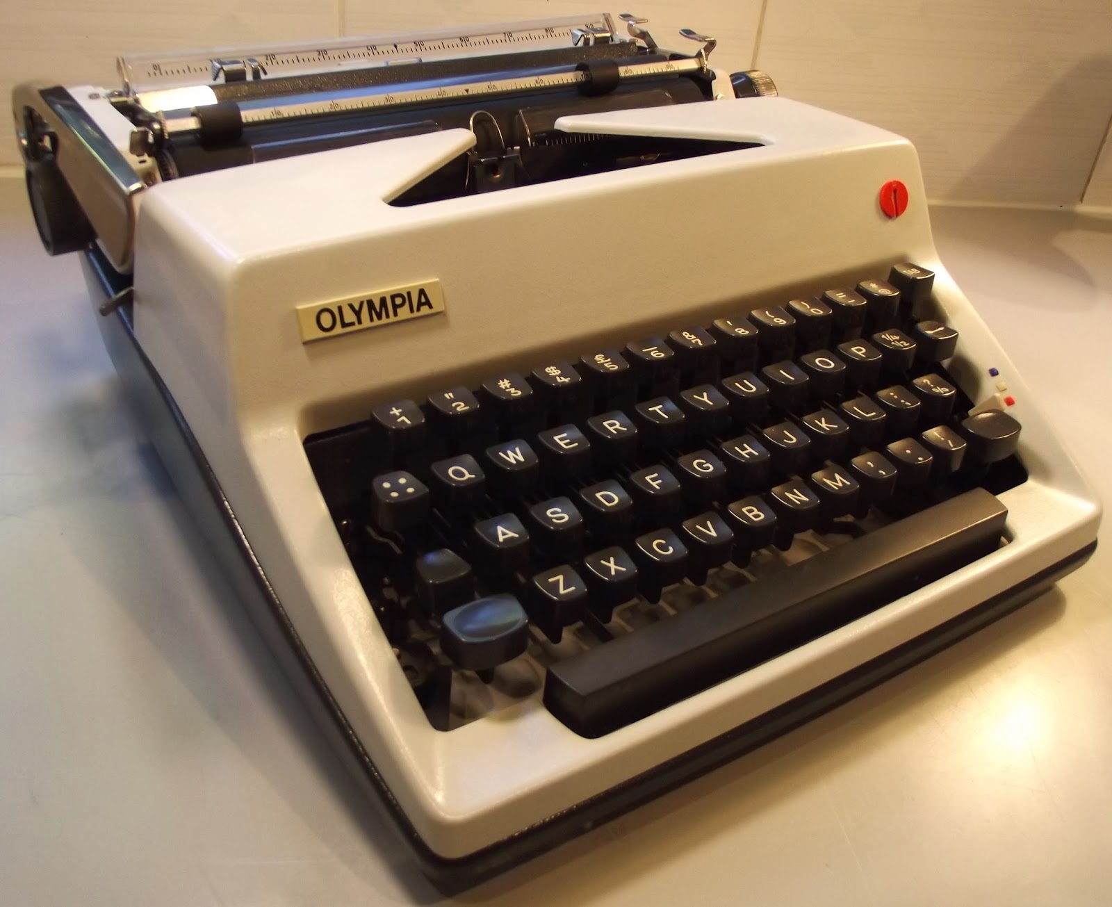 oz.Typewriter: Questions on Typewriters