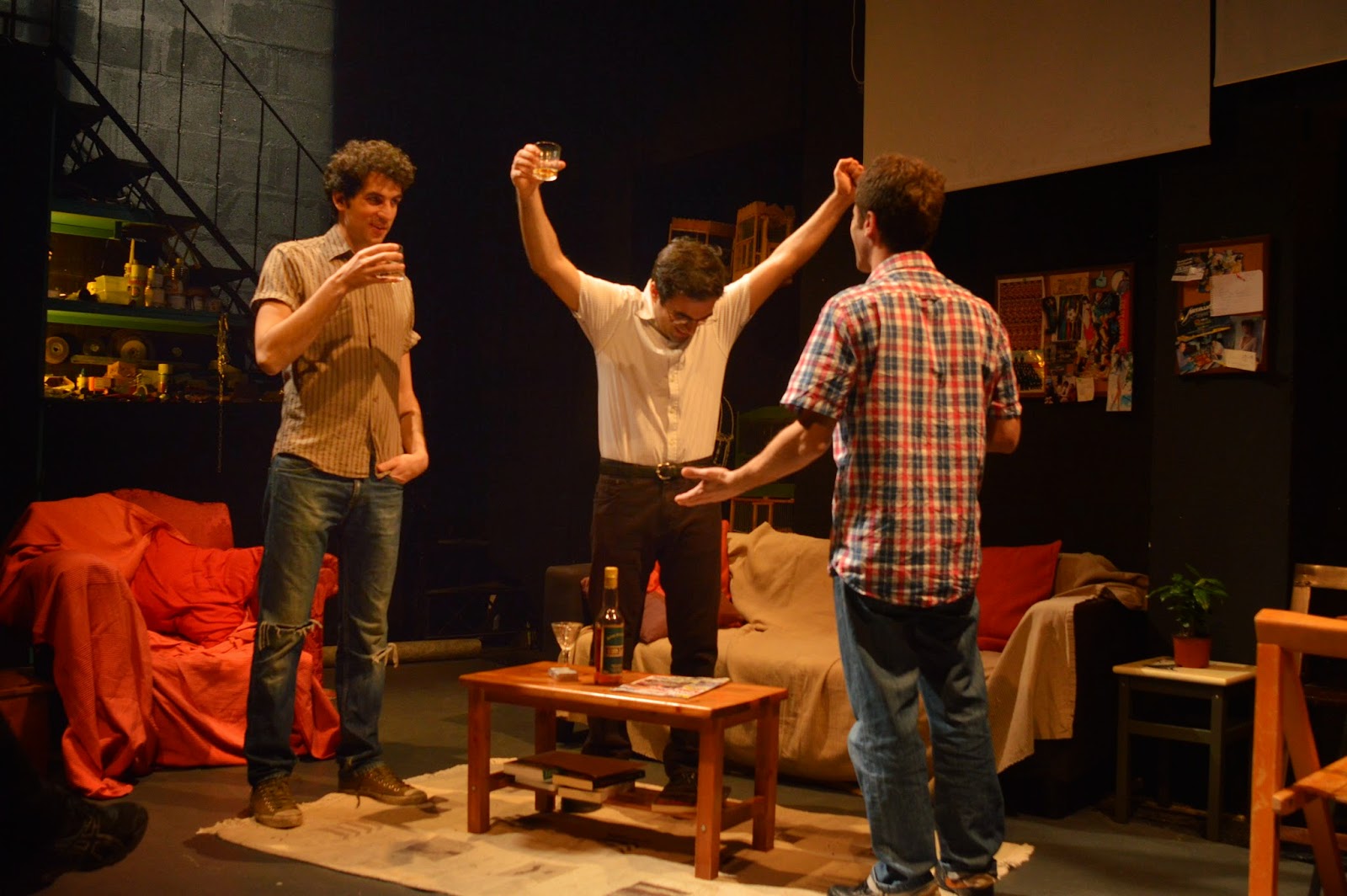 ΠΡΕΜΙΕΡΕΣ ΣΤΟ ΑΠΟ ΜΗΧΑΝΗΣ ΘΕΑΤΡΟ | Theater.View