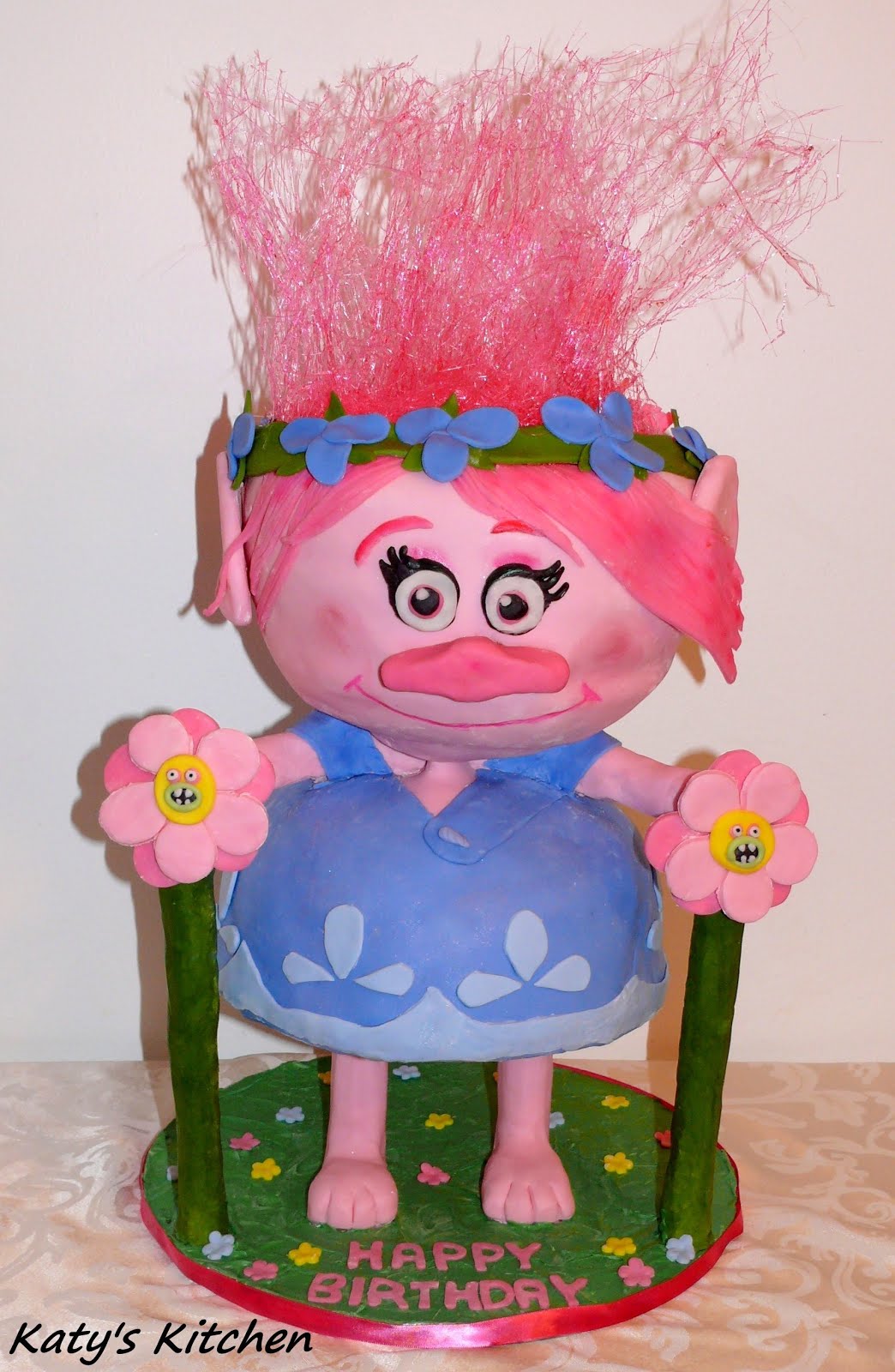 Katy's Kitchen: Large Standing 3D Trolls Princess Poppy Cake