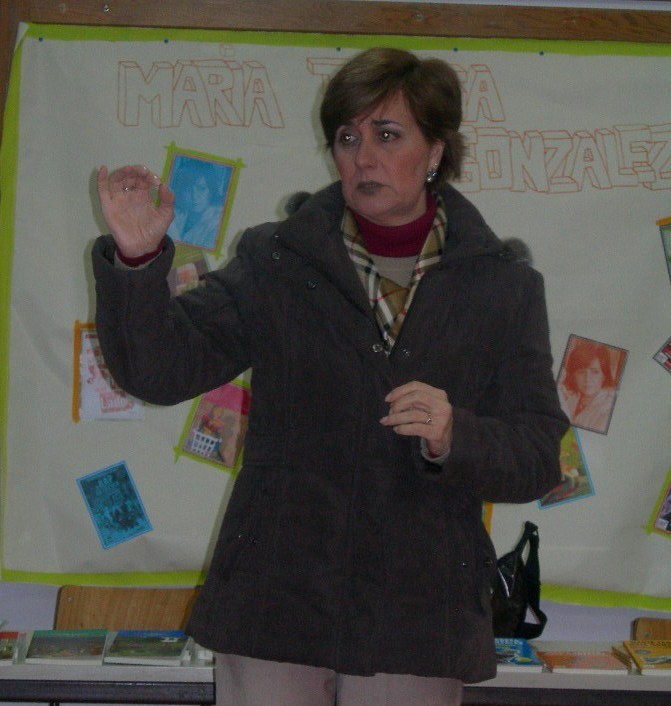 Navegando pelas Bibliotecas...: A ESCRITORA MARIA TERESA MAIA GONZALEZ ...
