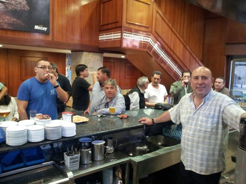 Más típico no lo hay: El bar Stop (de Cádiz)