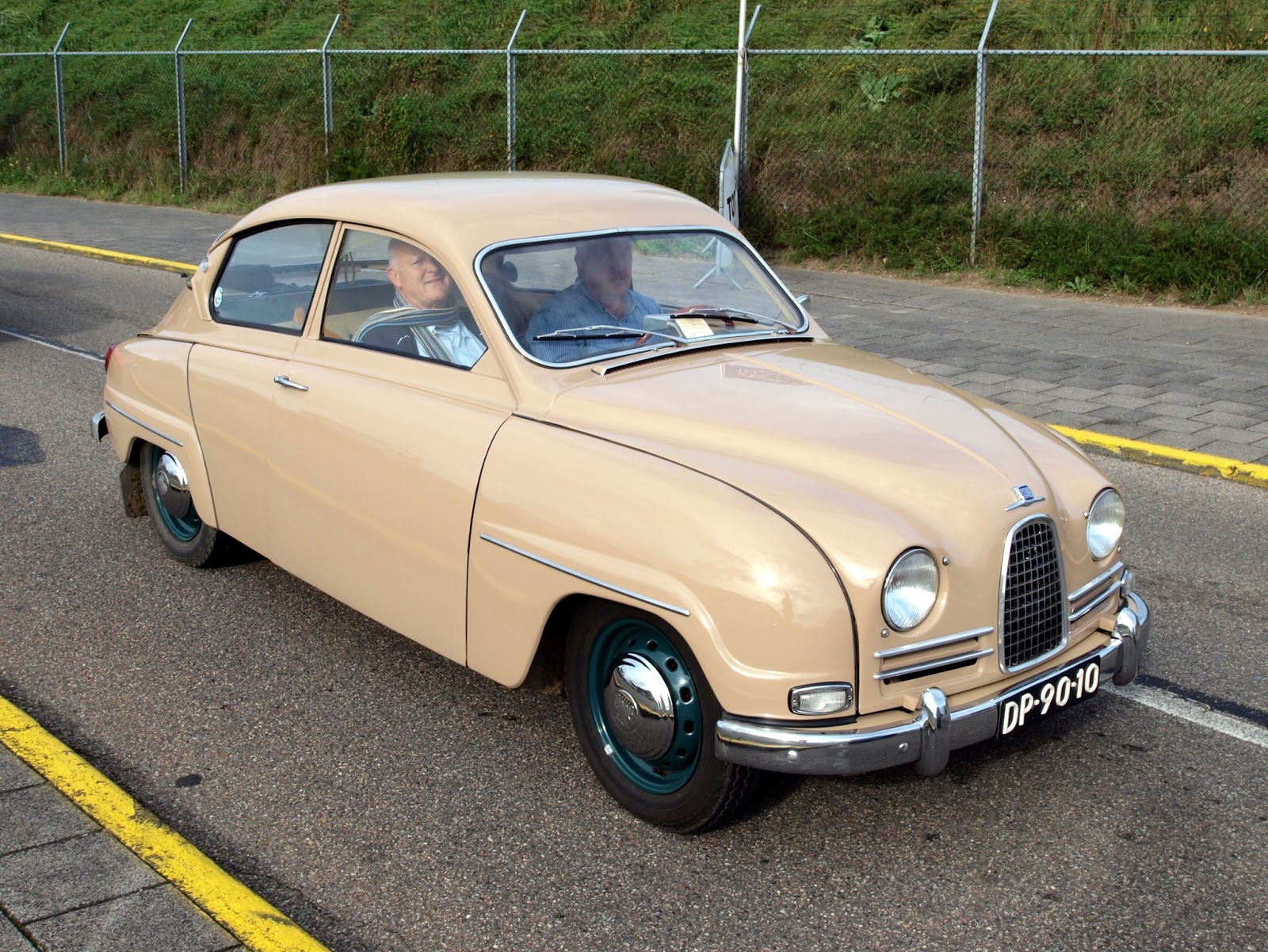 AUTOMOVILES EUROPEOS DE ANTAÑO: SAAB 96 DE SUECIA A LOS RALLYS AÑOS 70