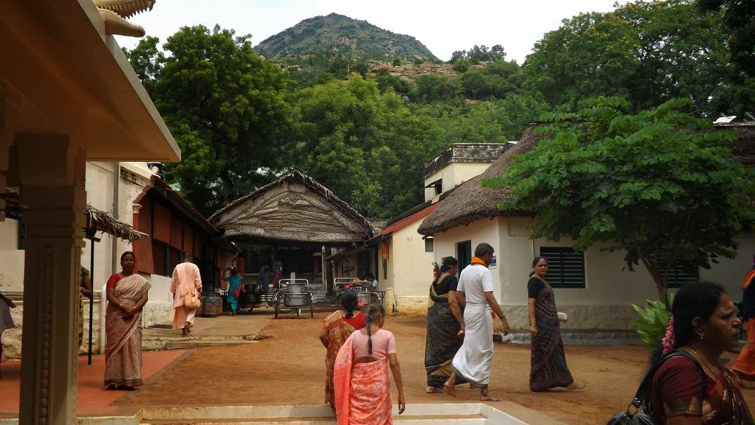 Una Mirada Sobre India: Ramana Maharshi, posiblemente el yogui más ...