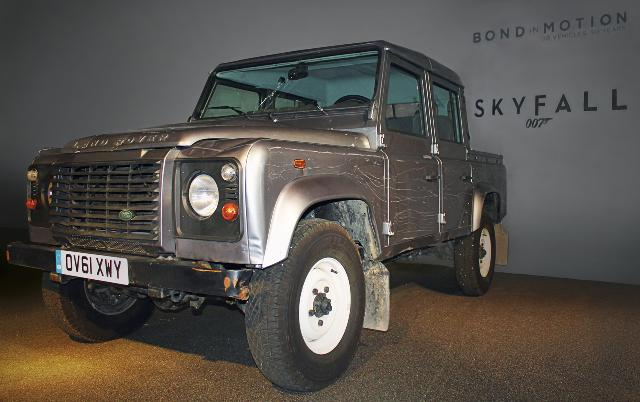 Treasure Houses of England: Skyfall Land Rover Defender joins BOND IN ...