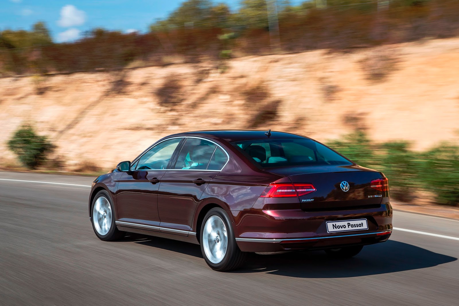 RACIONAUTO: NOVO VW PASSAT CHEGARÁ AO BRASIL EM JANEIRO