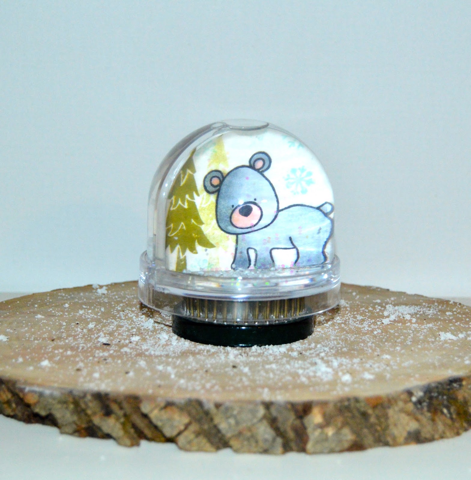 A Jillian Vance Design: Shake Shake Shake Snow Globe