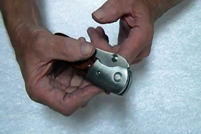 Mechanism of an OTF Automatic Knife for your better understanding ...