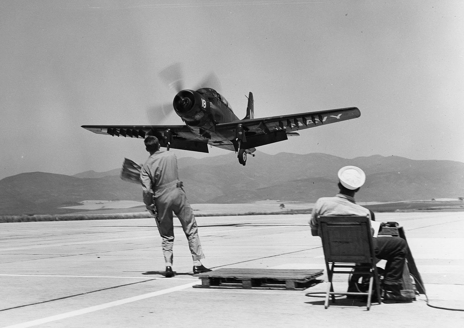 U.S. Navy Aircraft History: Waving Them Aboard - The LSO