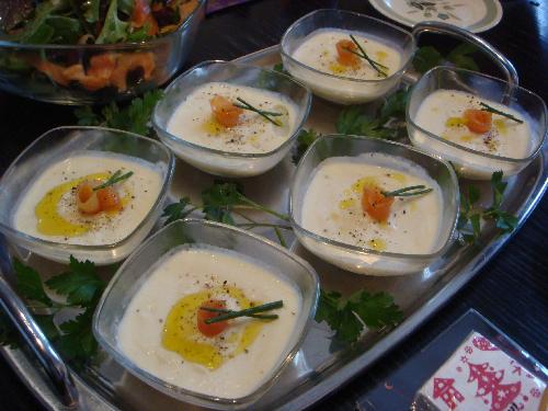 From my cottage kitchen: White asparagus mousse with organic green salad