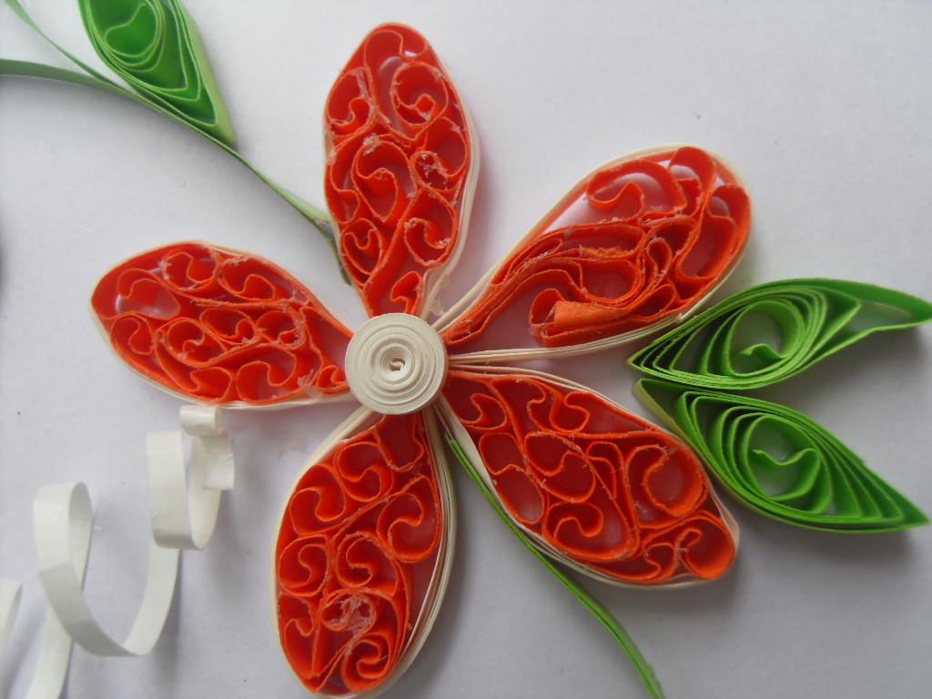 Quilling Art: Orange Quilled flowers!