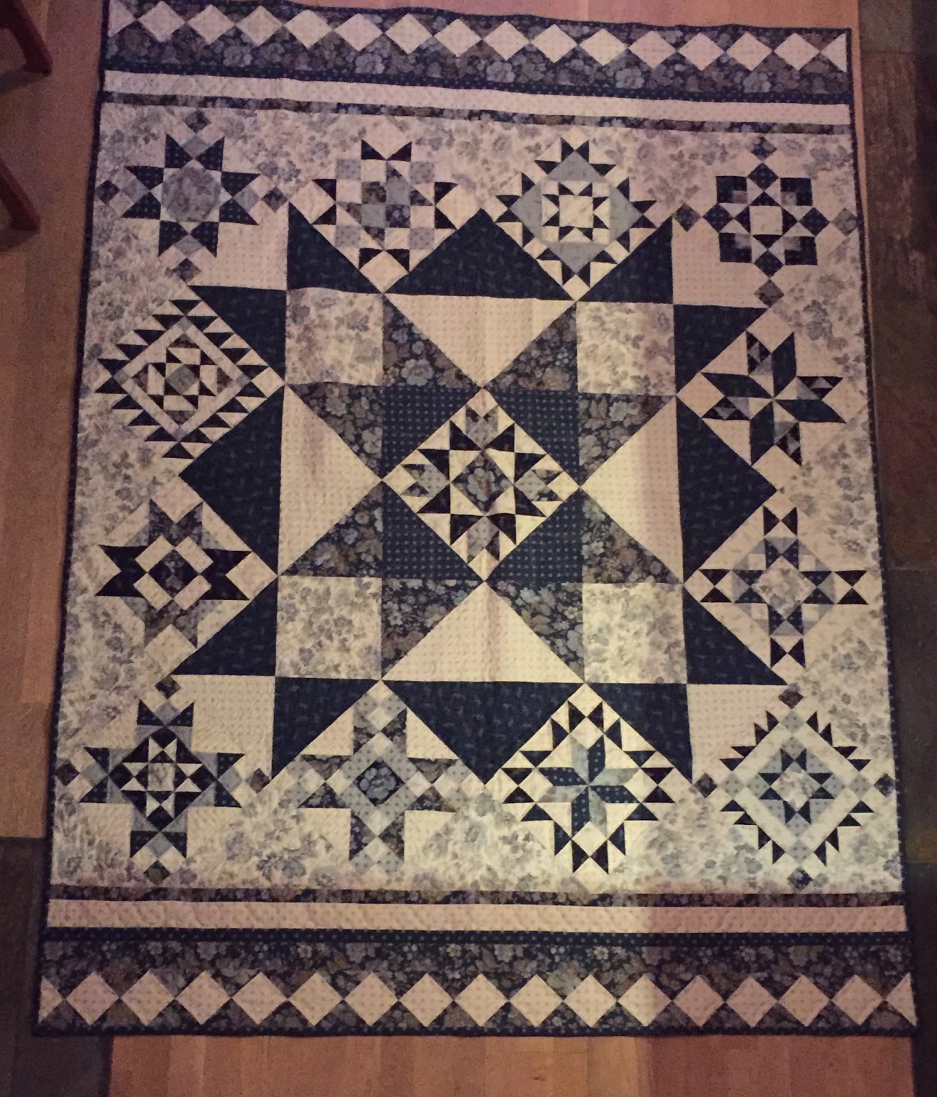 Anne Marie´s Quilt: My Designer Mystery quilt 2014 is finished