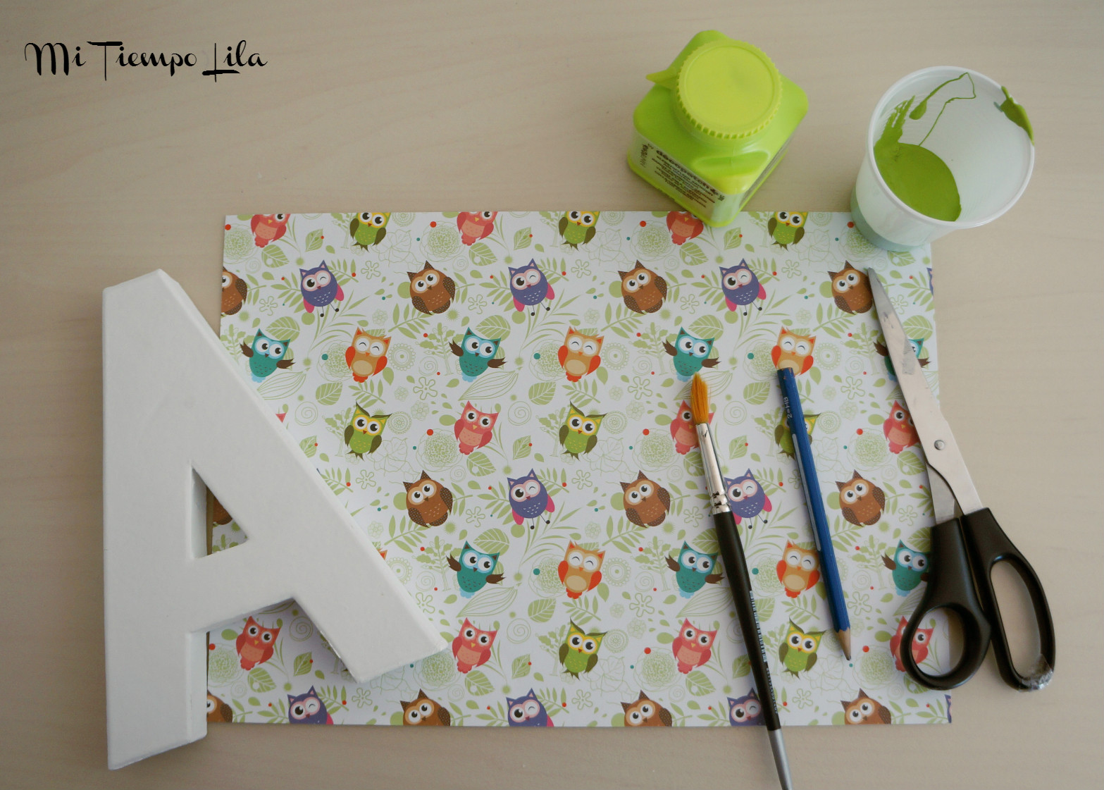 Mi Tiempo Lila: Letras decoradas