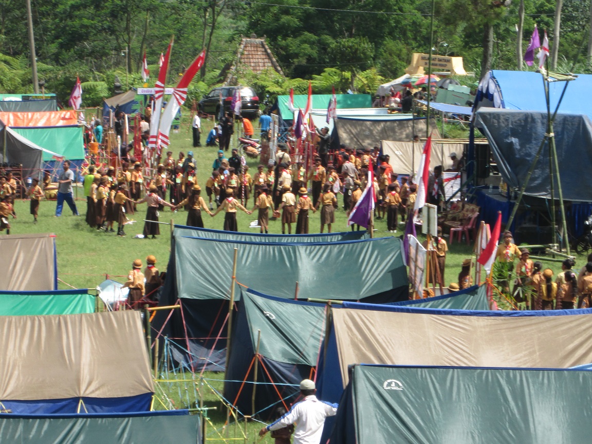 MATERI PRAMUKA GARUDA INDONESIA: JENIS PERKEMAHAN PRAMUKA