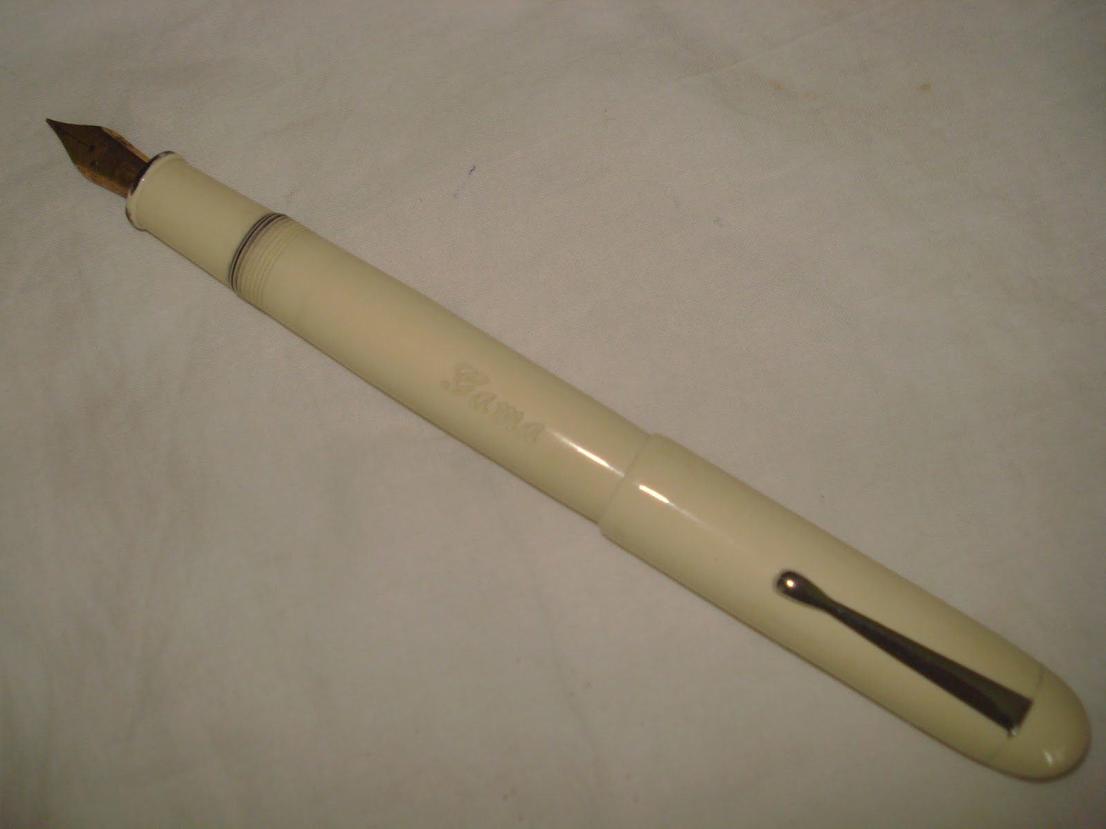 jaisiri: The GAMA Ivory Fountain Pen