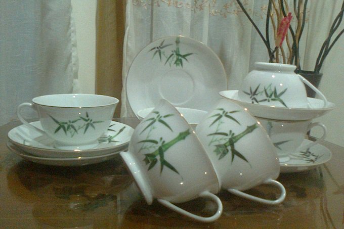 Lemari Cantique: Set cawan ML Buluh Hijau