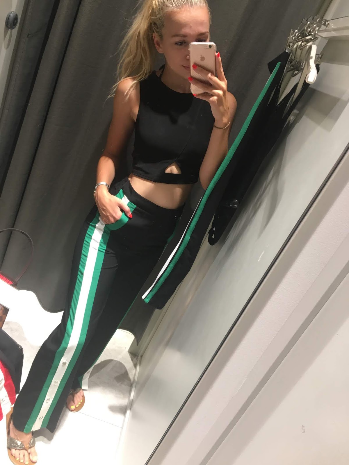 ale když jsme dostali příležitost být během koncertu na stagi i v ...