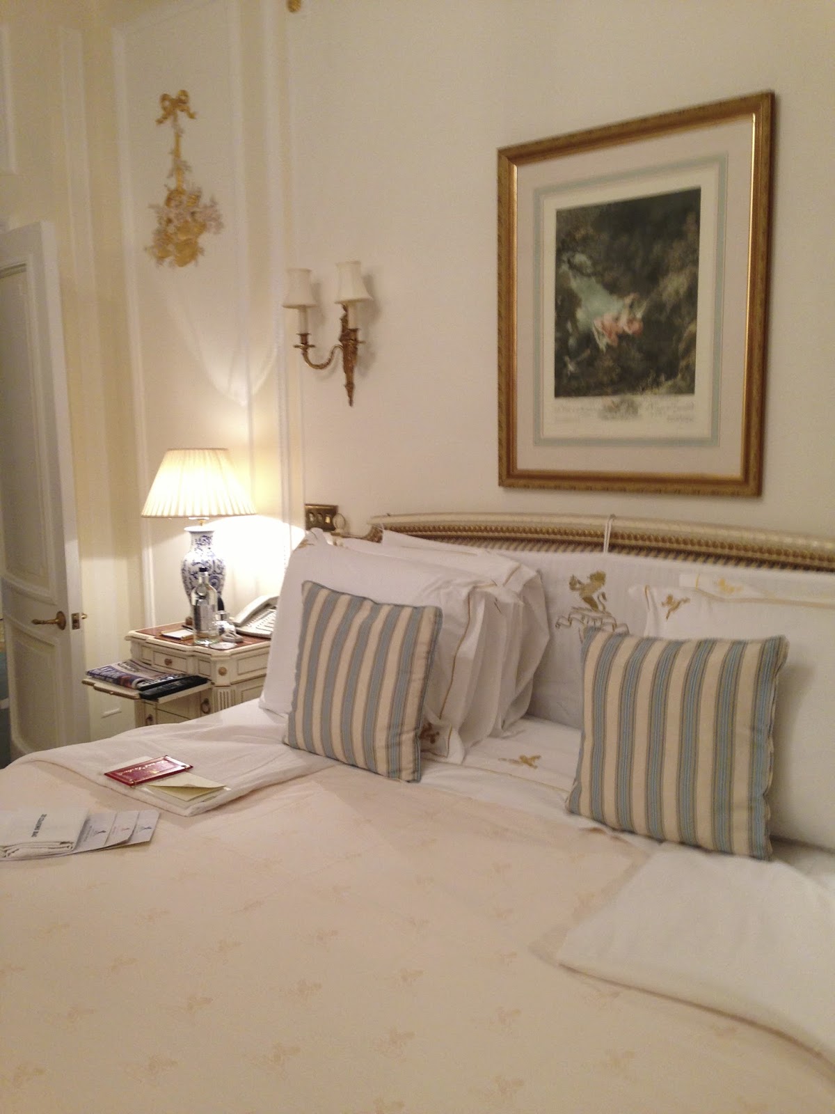 Beautiful Interiors and 18th Century Style: Putting on The Ritz!