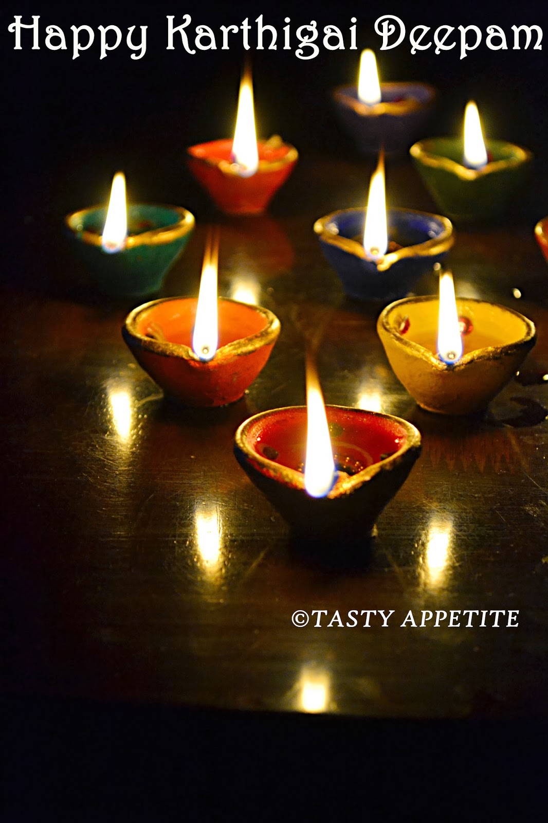 Karthigai Deepam / Karthigai Deepam Wishes / How is Karthigai Celebrated
