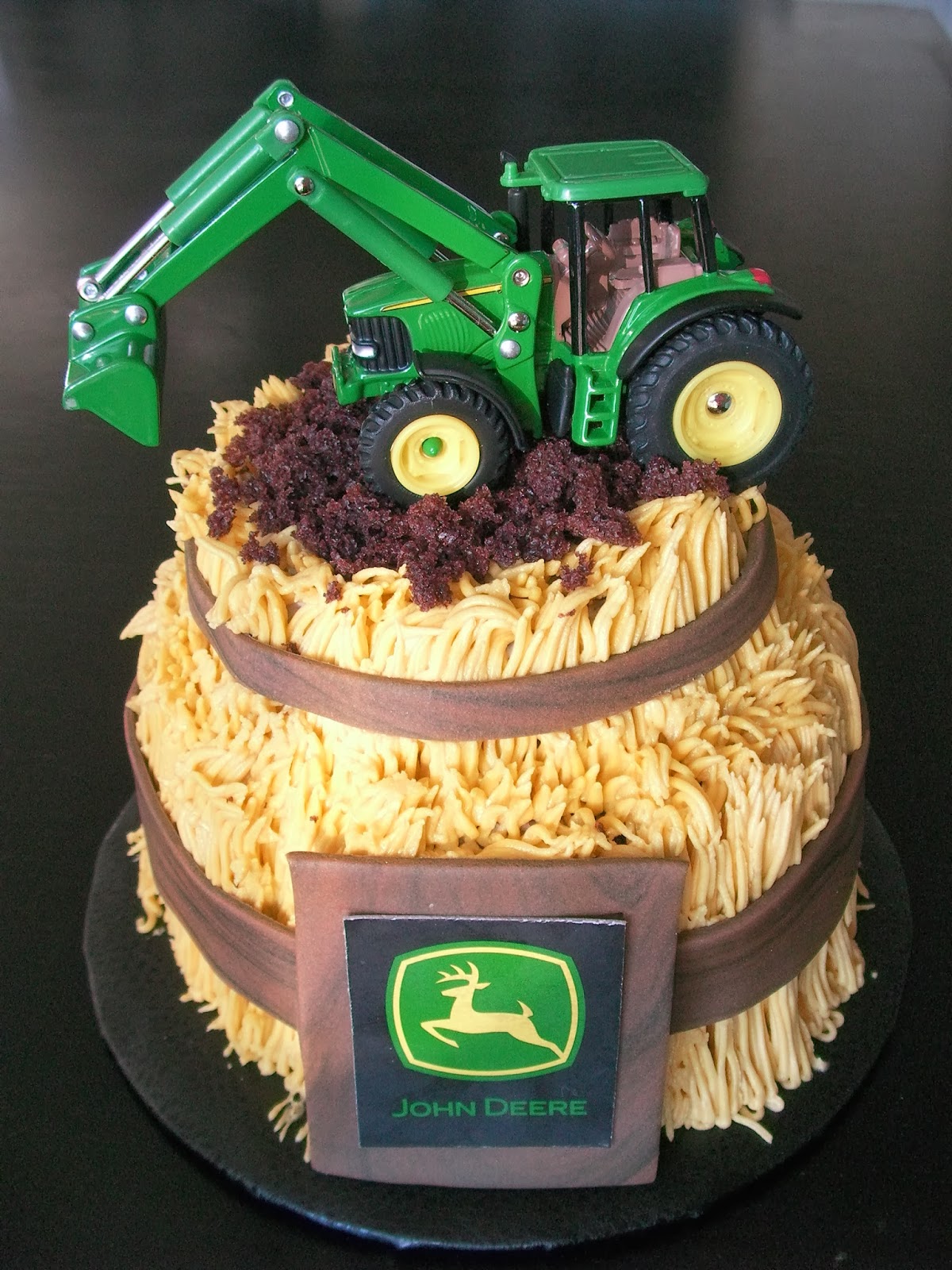 Lindsey's Cake Studio: John Deere Cake