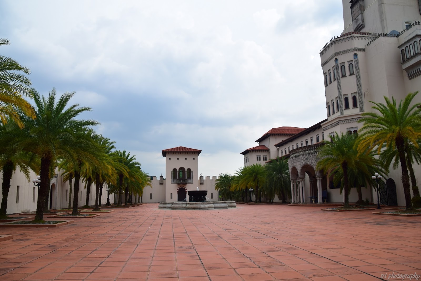 Berkunjung ke International Institute of Islamic Tought And ...