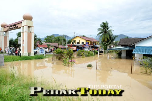 manjoi.my: Manjoi dilanda banjir kilat