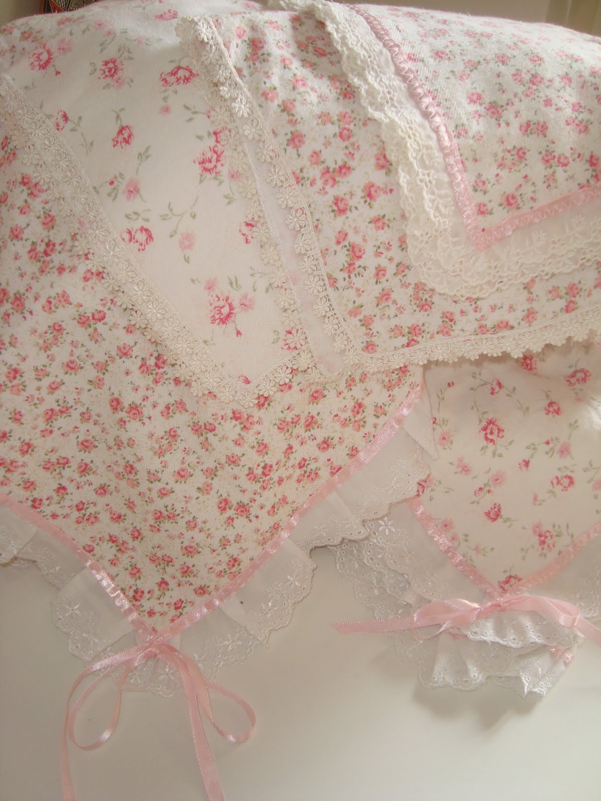 ♥ಌஜღ♥ Bocomoco ♥ಌஜღ♥: KIT MANTA E CUEIRO