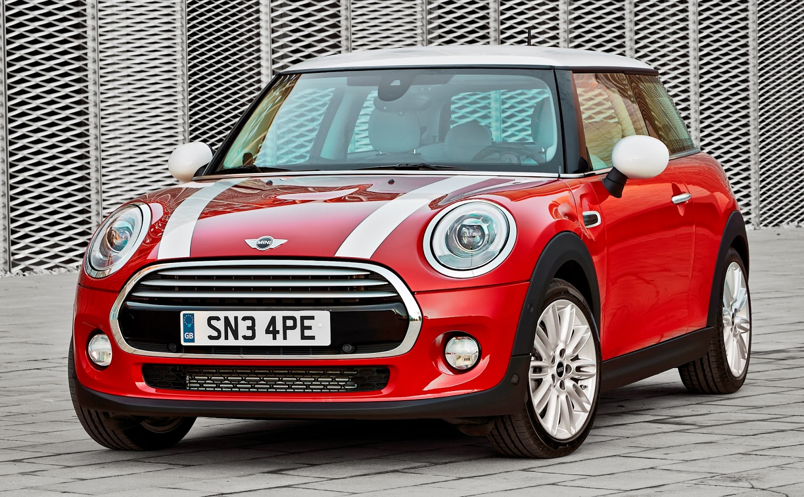 MINI revela nova geração do Cooper