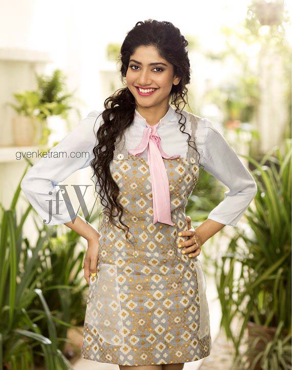 DESI ACTRESS PICTURES: Sai Pallavi JFW Photoshoot ★ Desipixer