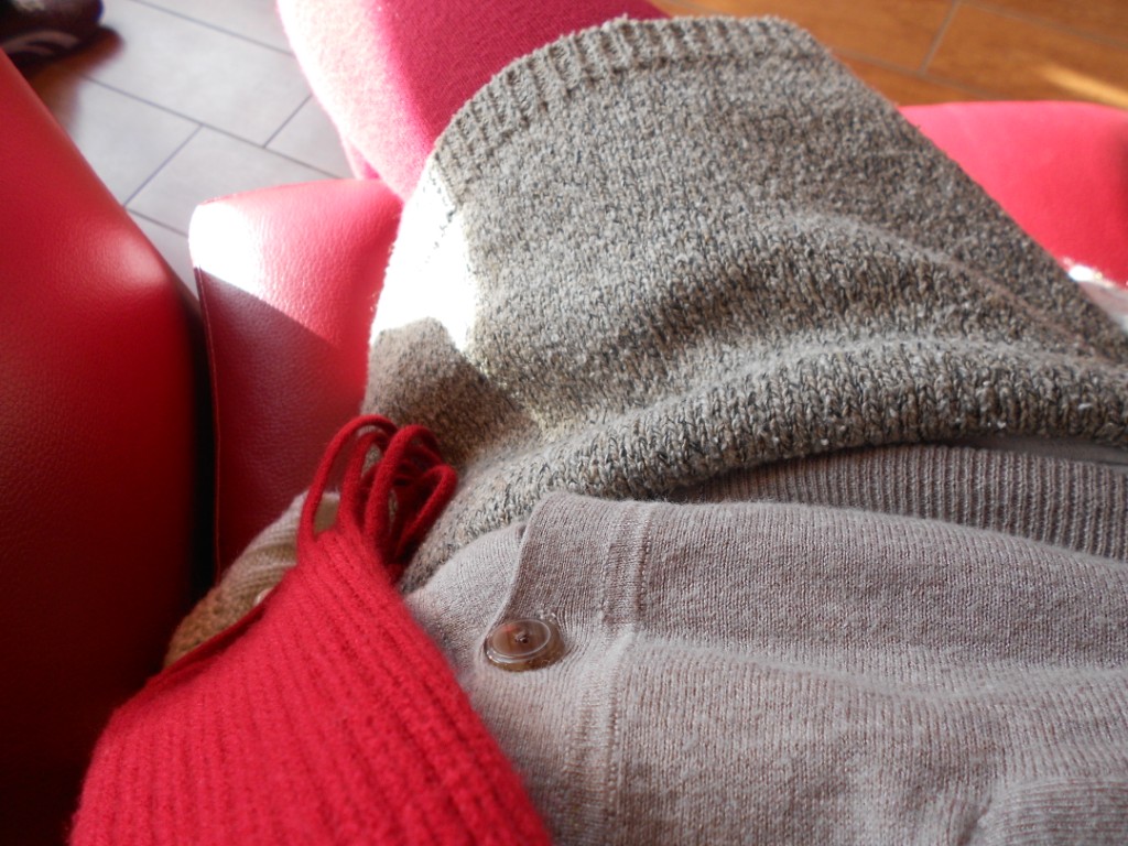 Snacking Squirrel: Teaopia: It All Begins With A Perfect Cup Of Tea