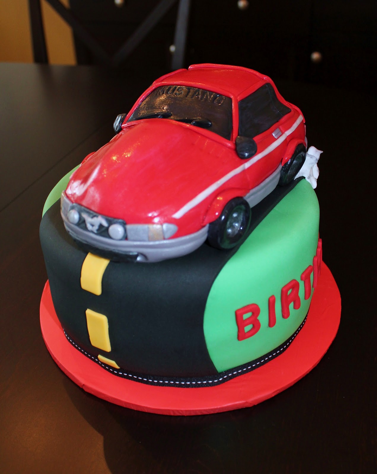 Creative Cakes by Lynn: Mustang burnout cake