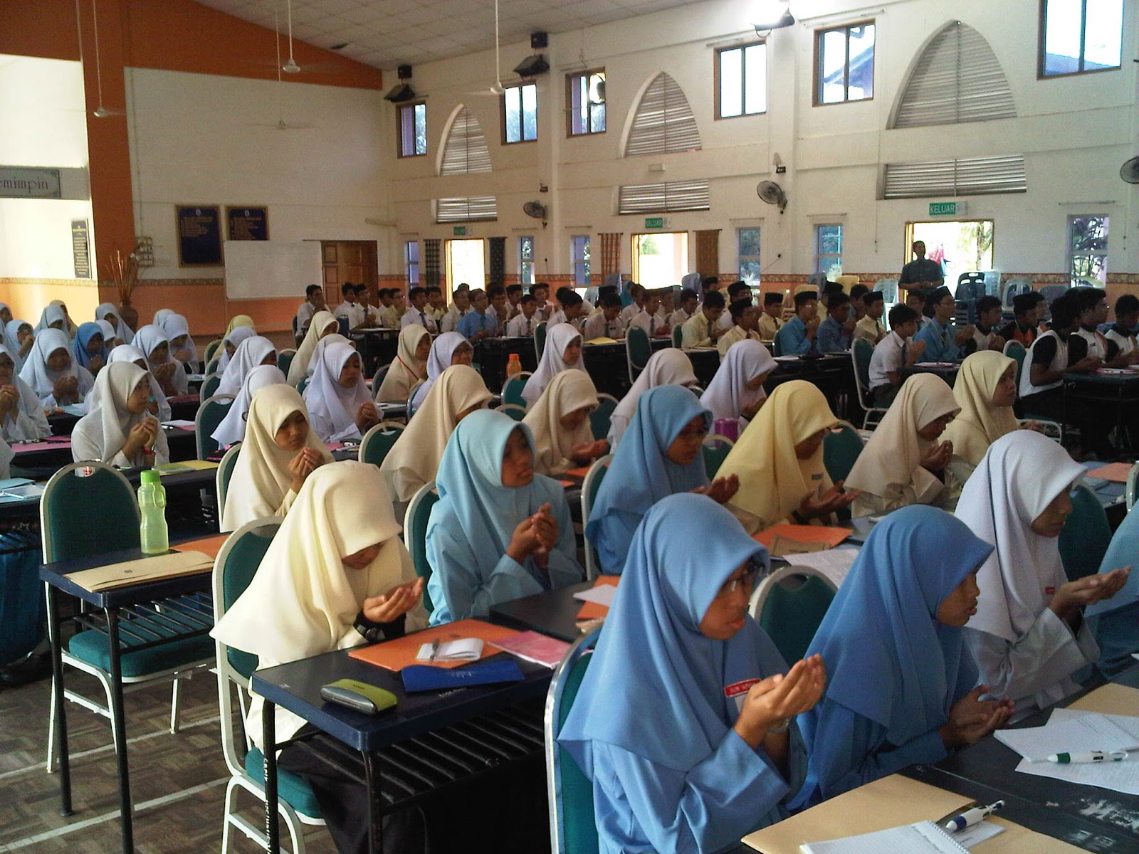 WADAH KETERAMPILAN BERBAHASA: PROGRAM JERAYAWARA BAHASA DI SBPI KUANTAN