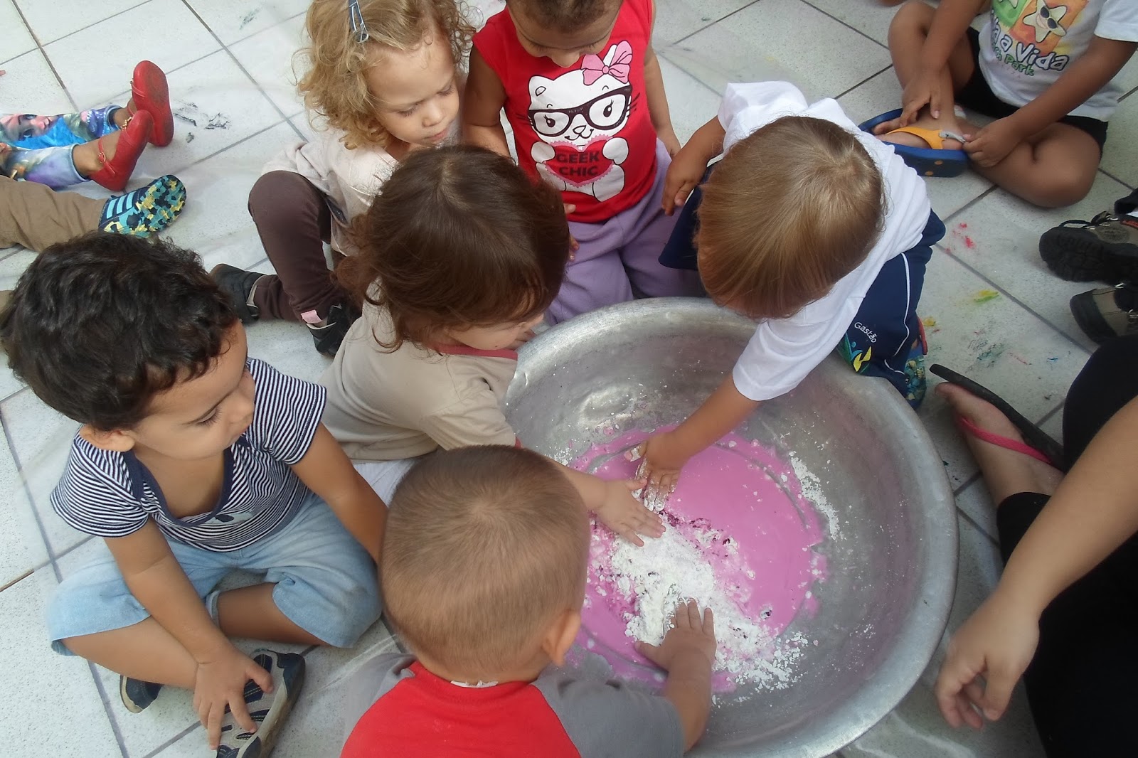 Educar com amor: Meleca na educação infantil