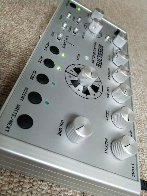 MATRIXSYNTH: Acidlab Baseline Roland TB-303 Clone