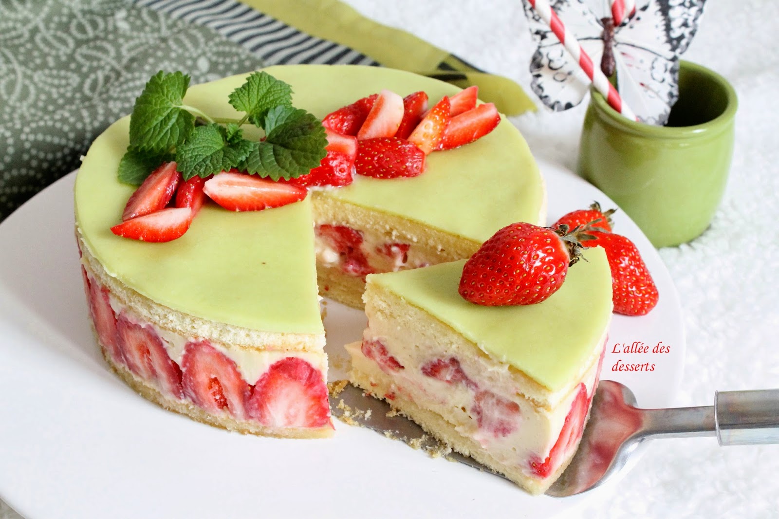 L'allée des desserts: Le Fraisier (et le retour des gariguettes!)