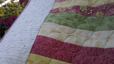 Karen's Quilts, Crows and Cardinals: Charity Table Runner