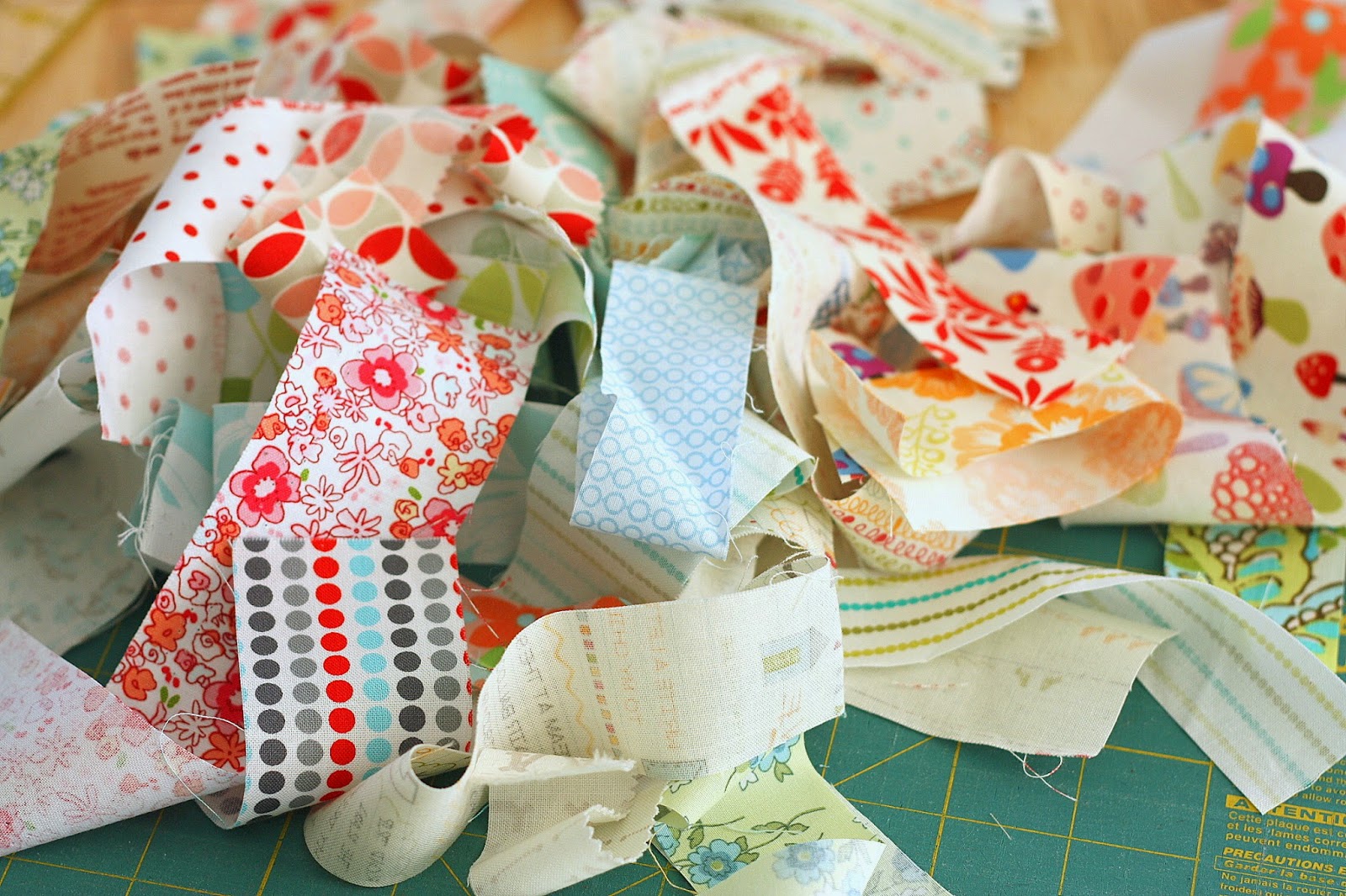 Gorgeous Mini Scrap Quilt Tutorial